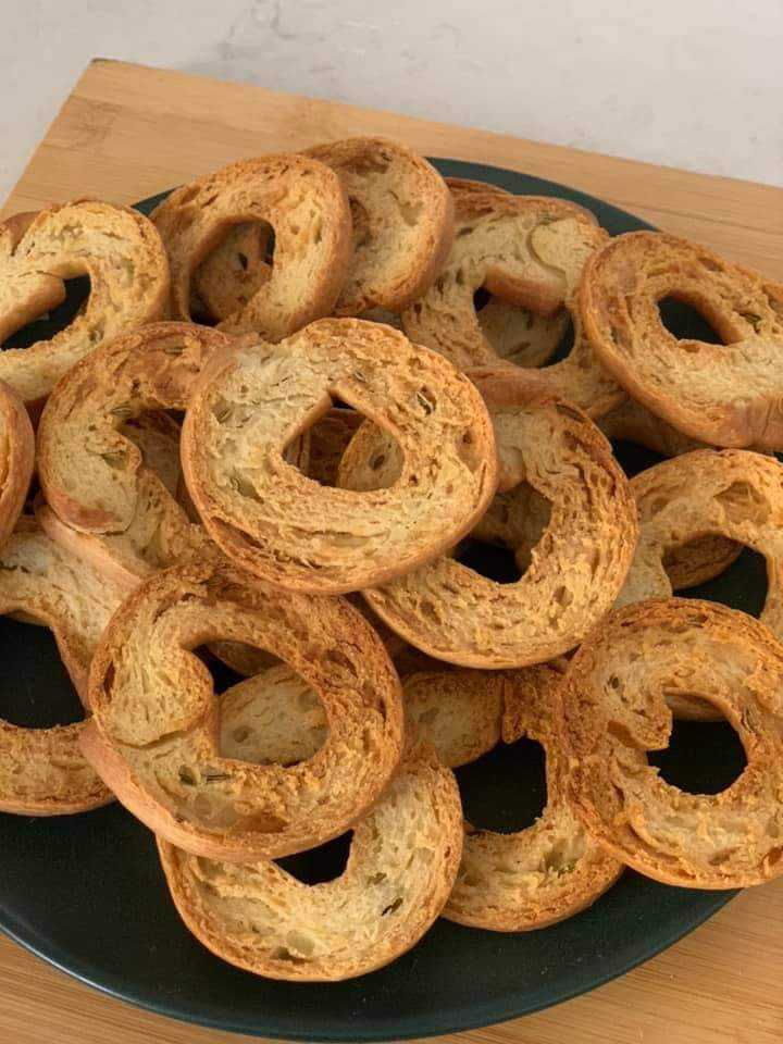 Italian Friselle Recipe - Keto & Low Carb Recipes